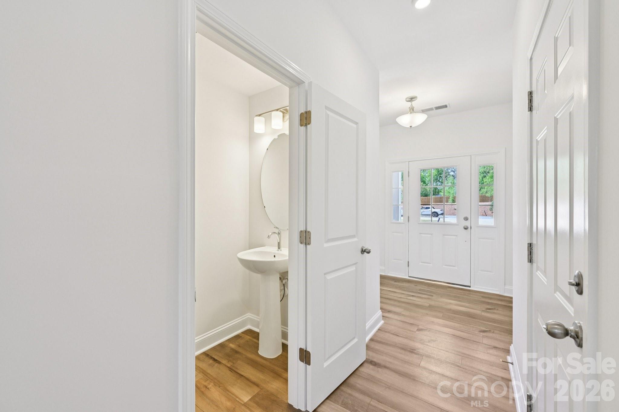 Photo 4 of 7625 Ethora Way, Charlotte, NC