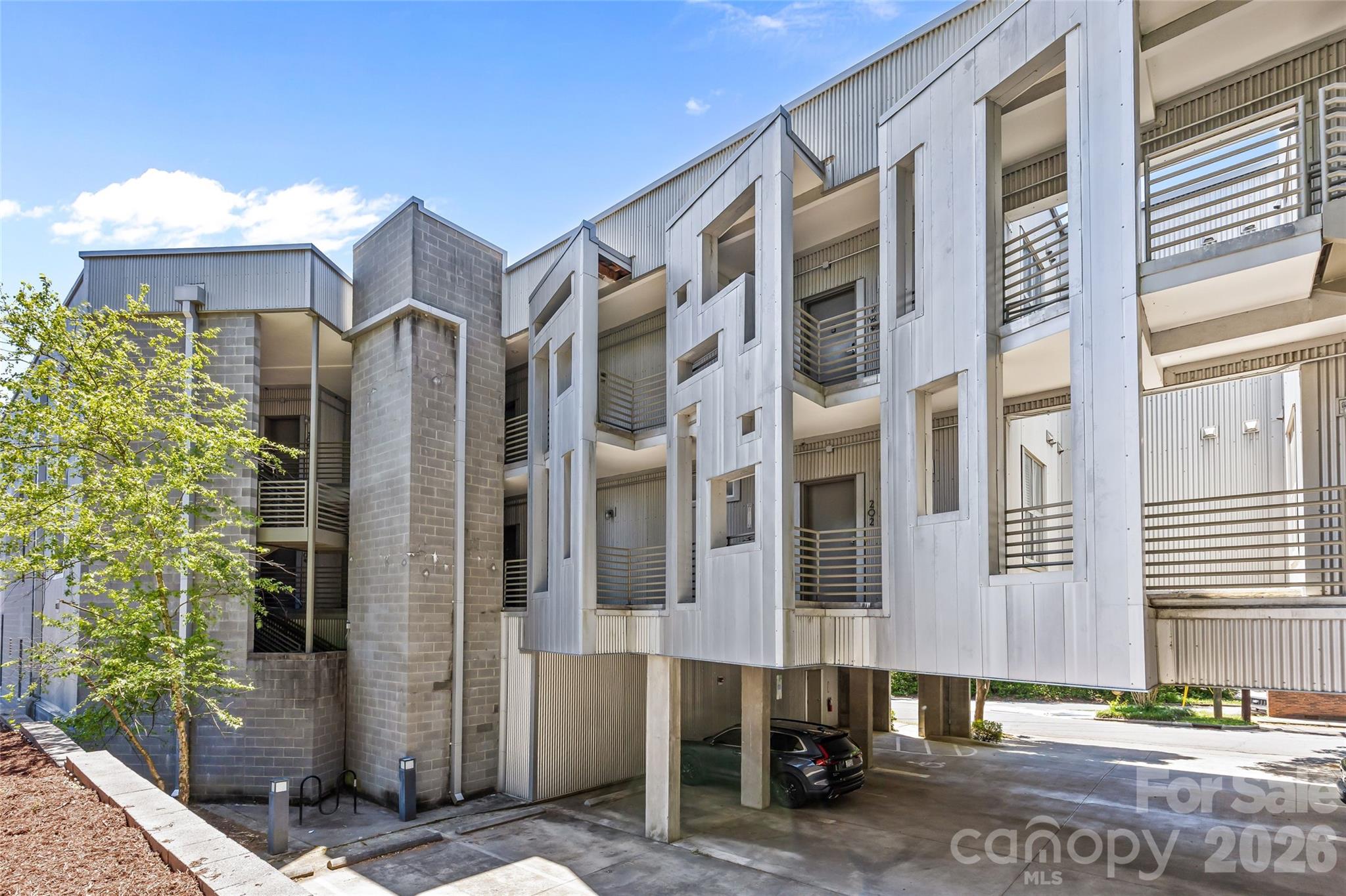 Photo 37 of 1600 Fulton Avenue305, Charlotte, NC