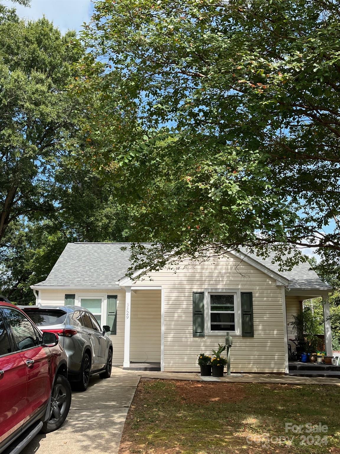 Photo 2 of 3329 Draper Avenue, Charlotte, NC