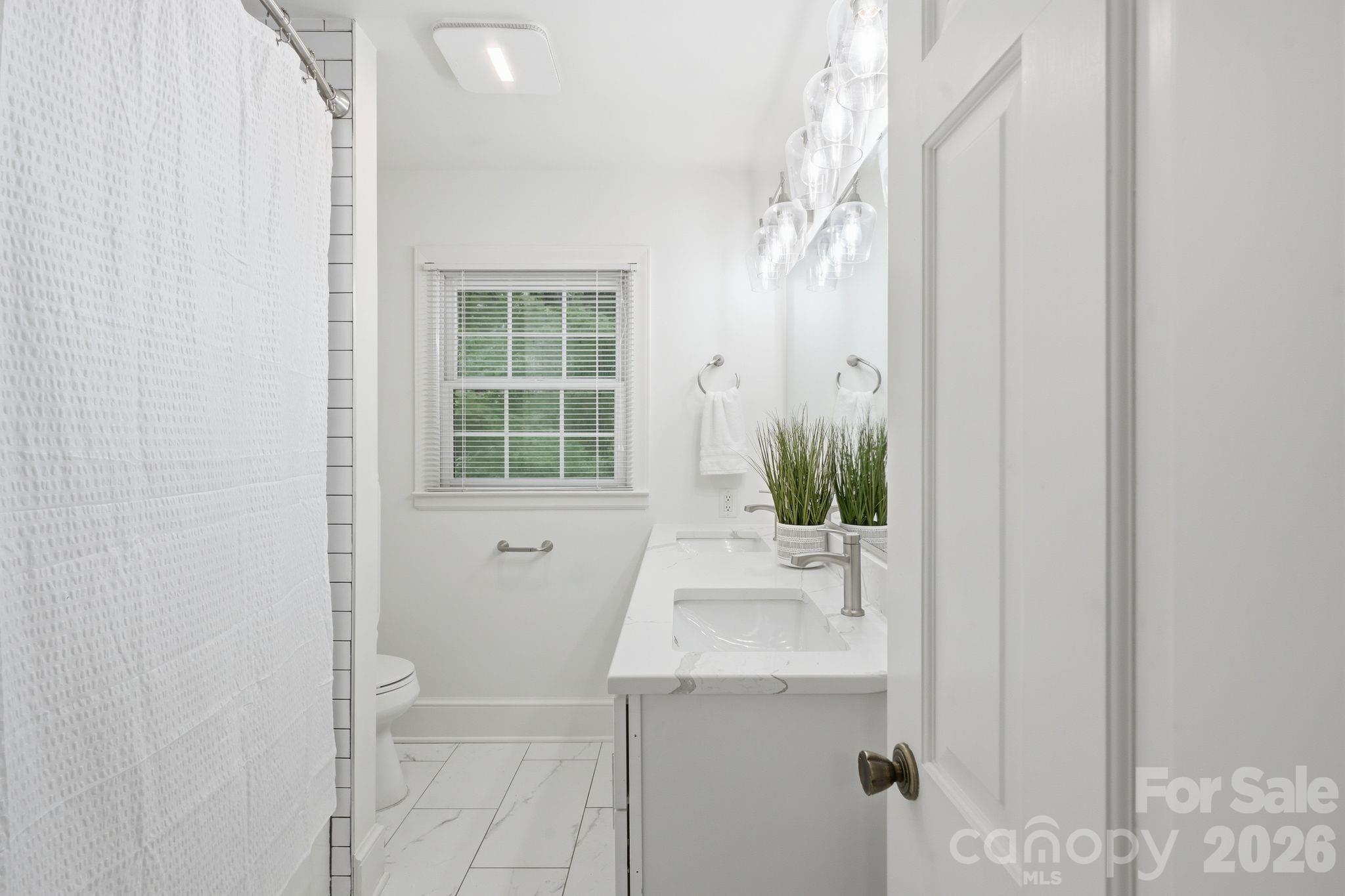 Photo 14 of 926 Shady Bluff Drive, Charlotte, NC