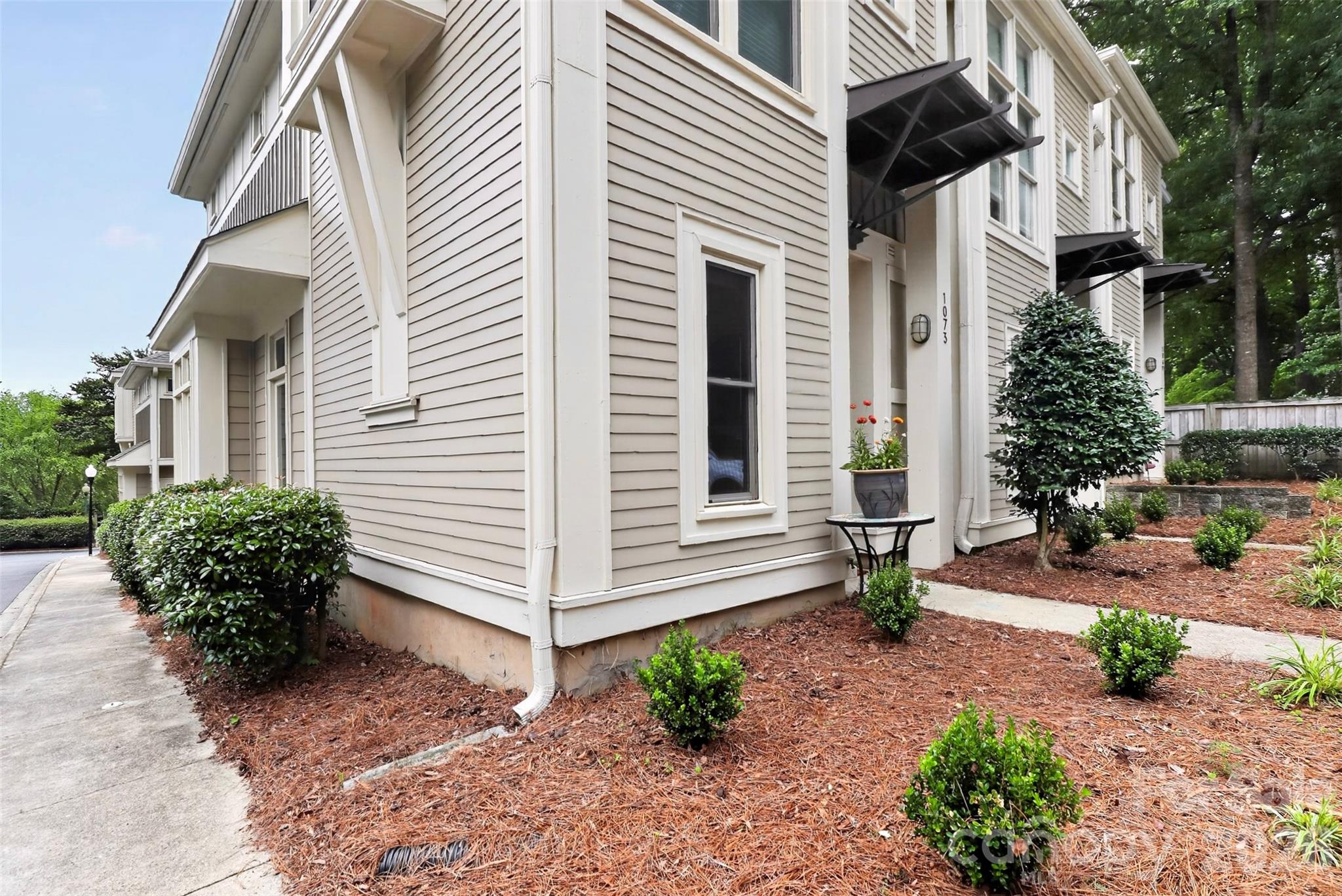 Photo 4 of 1073 Park West Drive, Charlotte, NC
