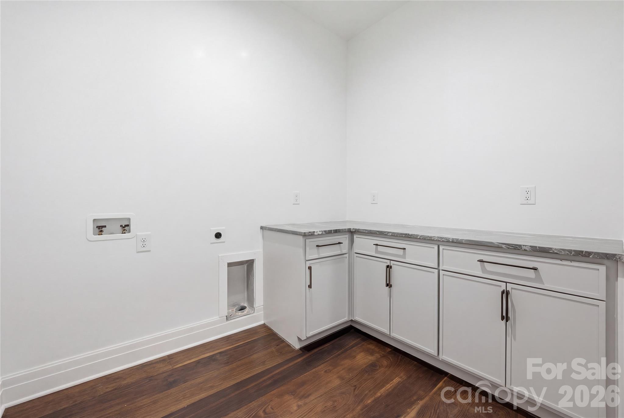 Photo 34 of 1423 S Wendover Road, Charlotte, NC