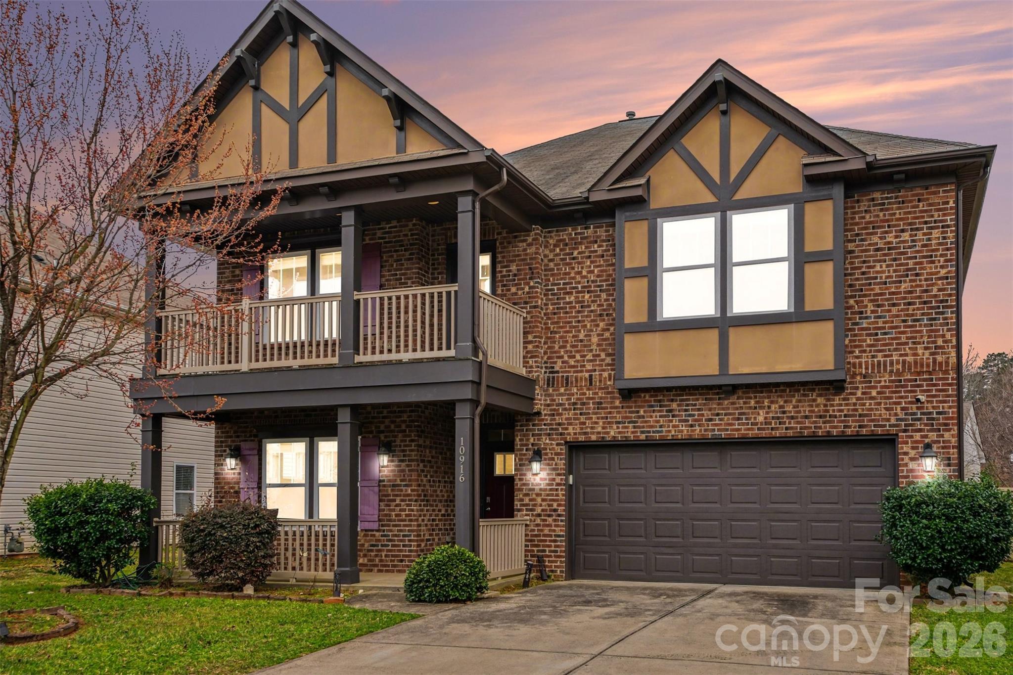 Home for sale at 10916 Tower Oak Drive, Charlotte, NC — photo 1 of 26
