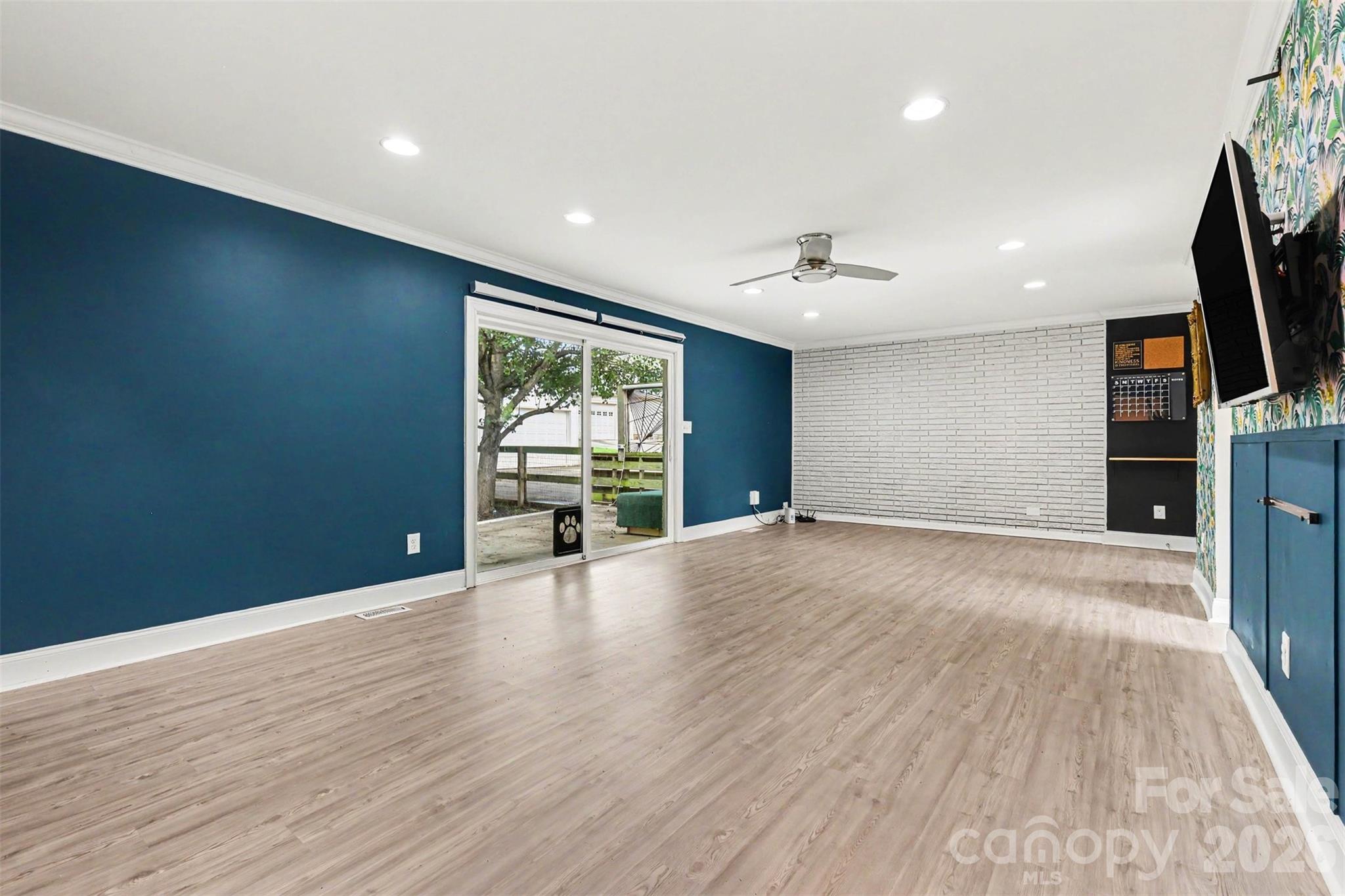 Photo 9 of 7048 Delta Lake Drive, Charlotte, NC