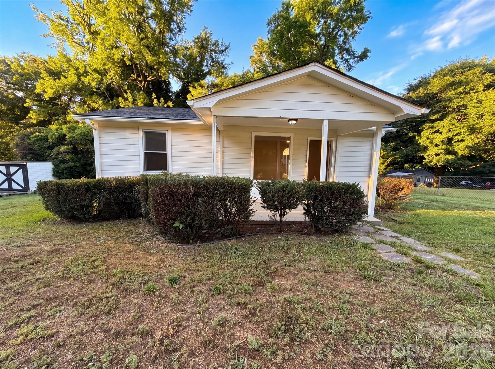 Home for sale at 1413 Westside Drive, Fort Mill, SC — photo 1 of 15