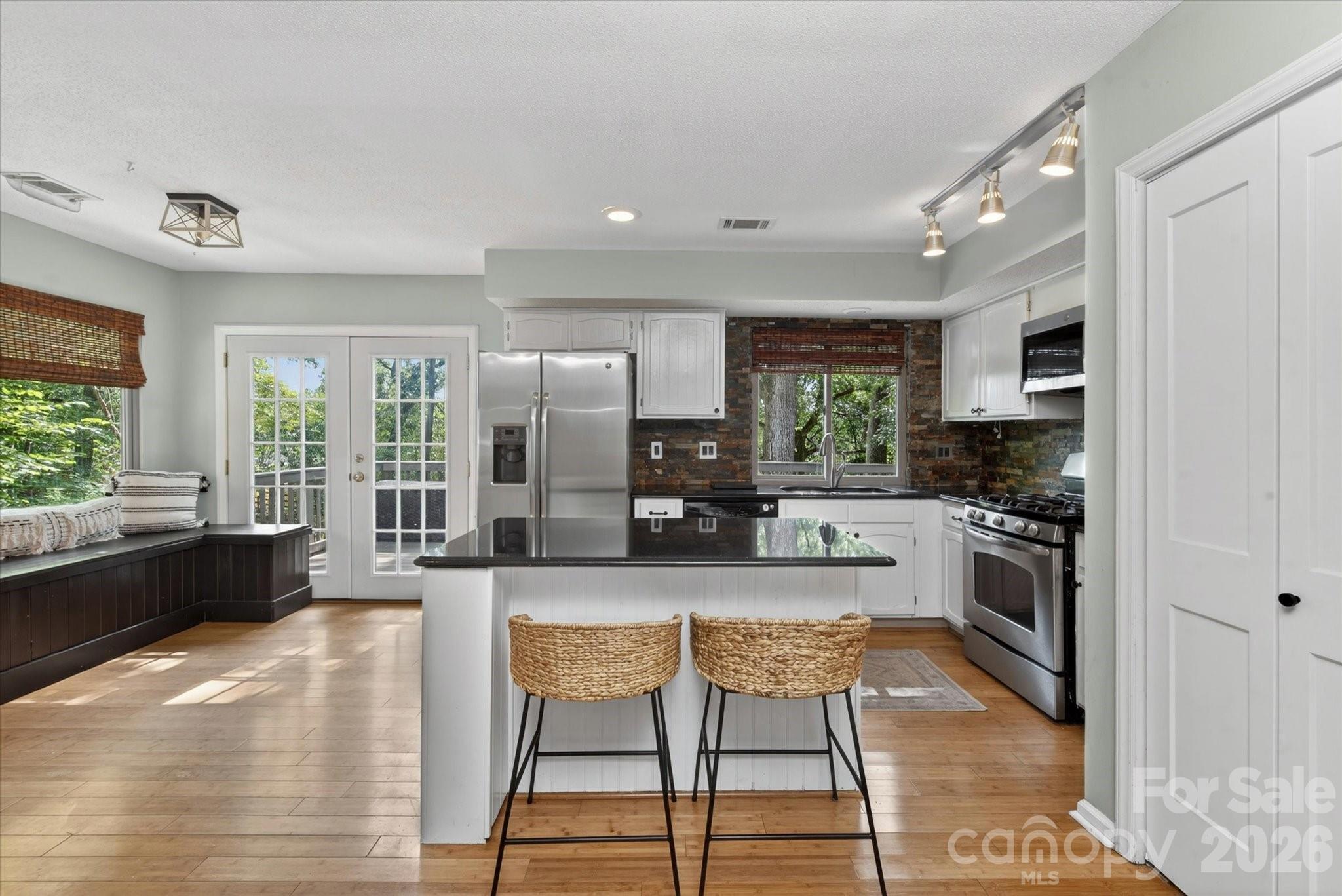 Photo 17 of 7611 Robin Crest Road, Charlotte, NC