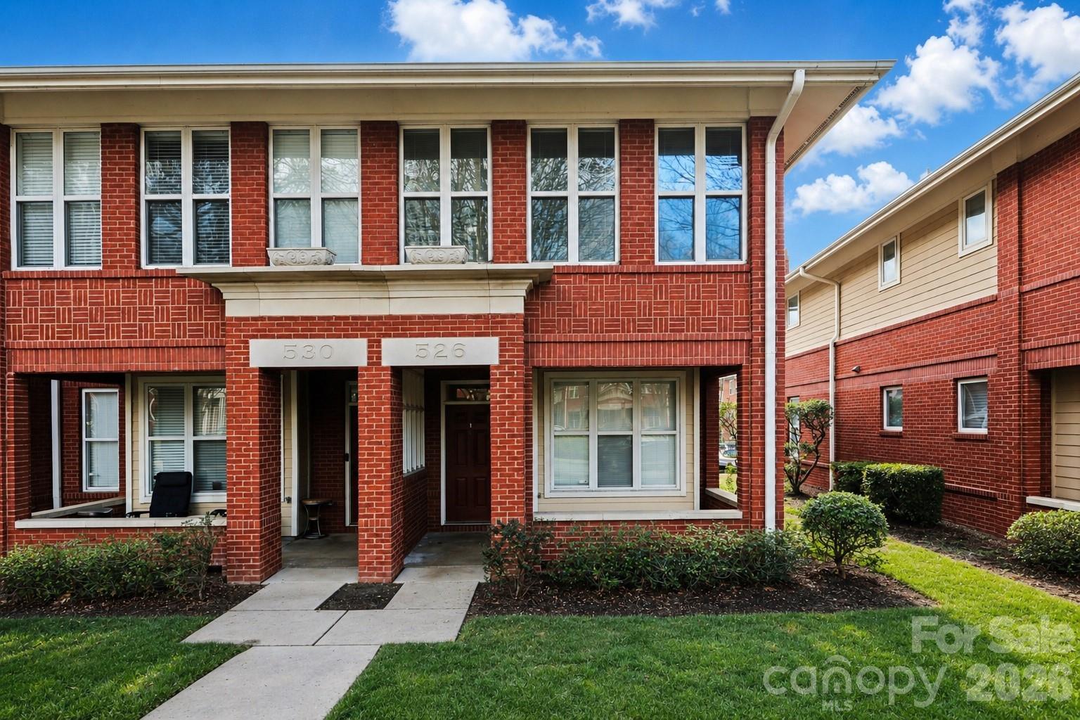Home for sale at 526 E 9th Street, Charlotte, NC — photo 1 of 30