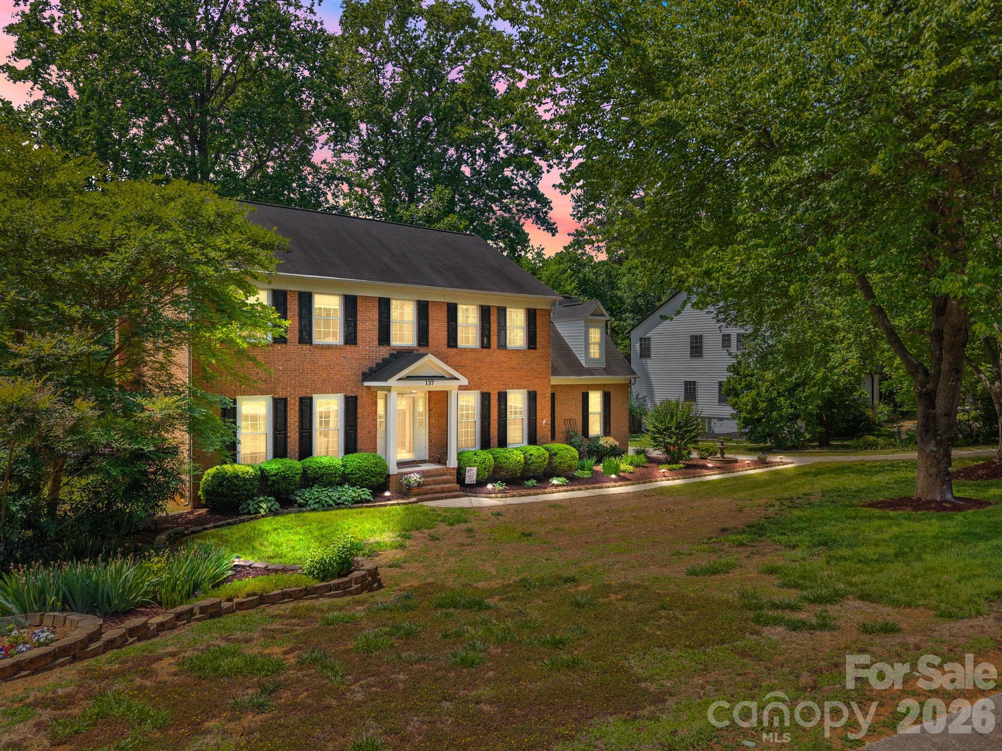 137 Paseo Drive, Mooresville, NC