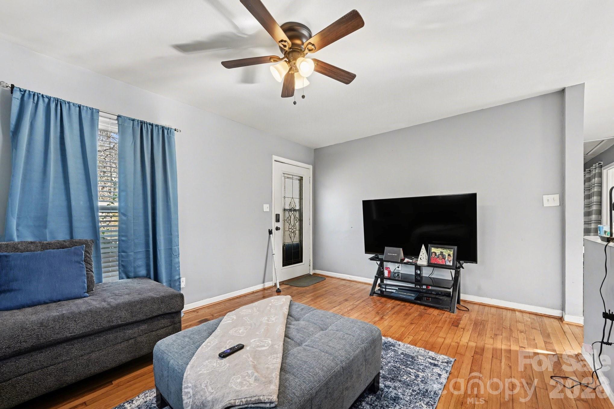 537 Kentbrook Drive, Charlotte, NC - photo 10 of 26