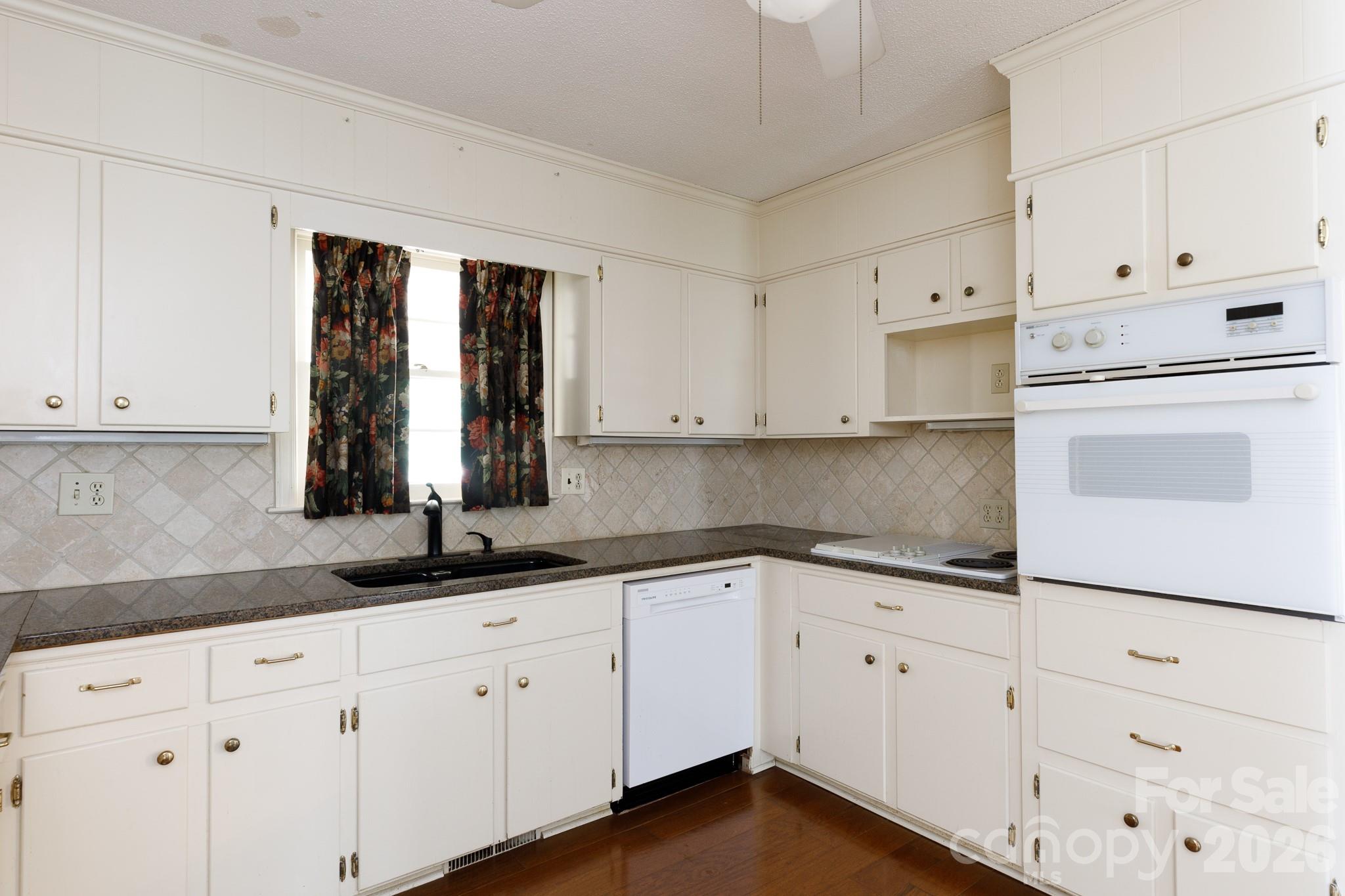 637 University Drive, Rock Hill, SC - photo 12 of 32