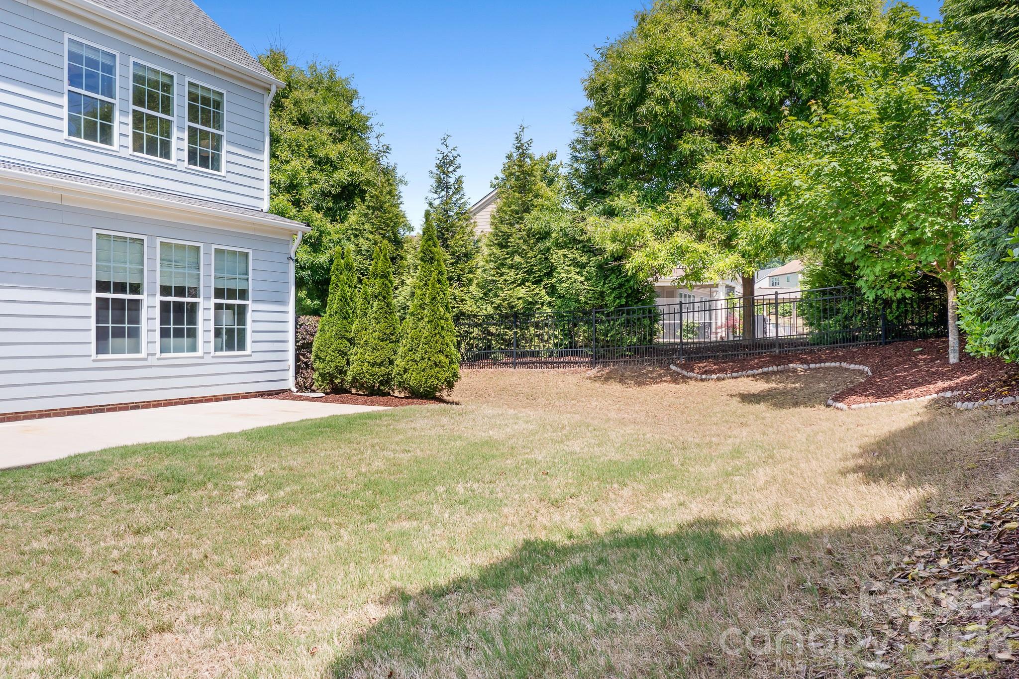 Photo 34 of 15403 Oleander Drive, Charlotte, NC