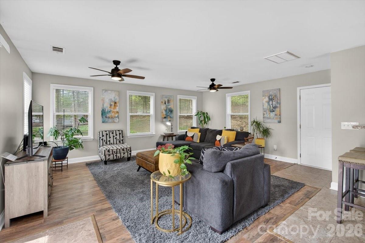 6308 Pineburr Road, Charlotte, NC - photo 5 of 37