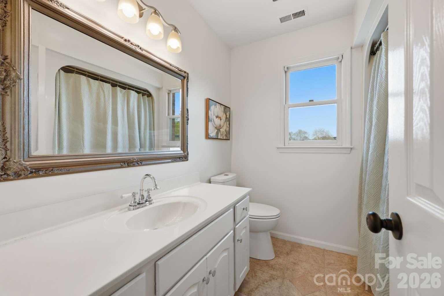 3811 Pinecrest Drive NE, Hickory, NC - photo 17 of 36