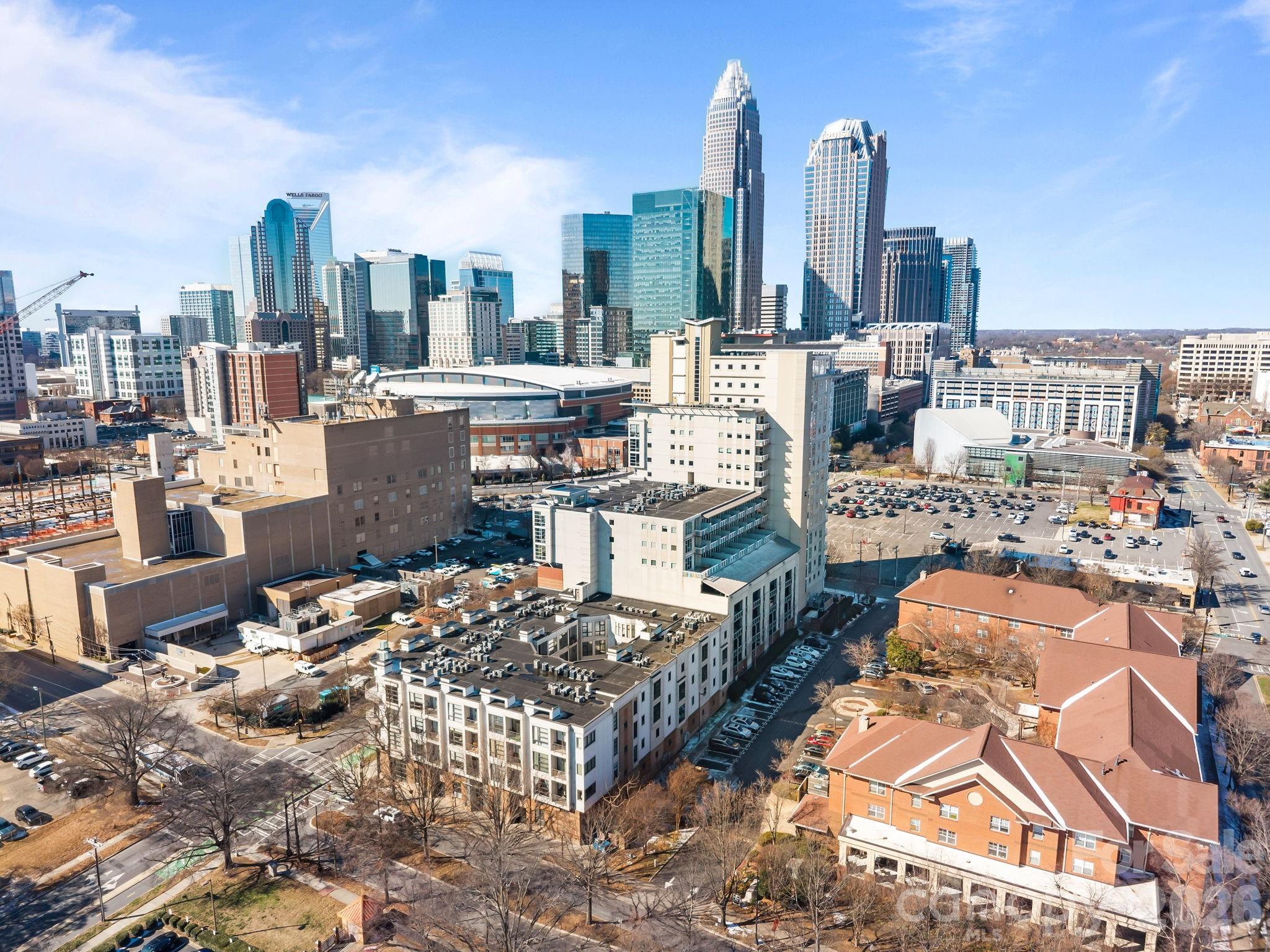 Photo 2 of 505 E 6th Street912, Charlotte, NC