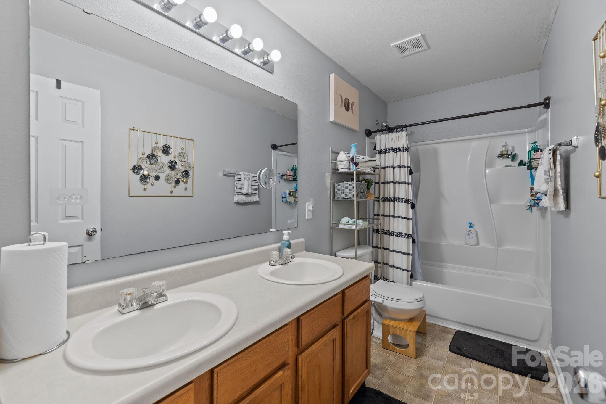 Photo 24 of 6127 Blue Ash Lane, Charlotte, NC