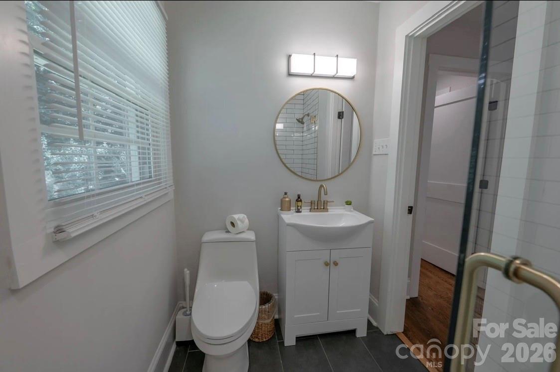 Photo 21 of 523 Kenlough Drive, Charlotte, NC