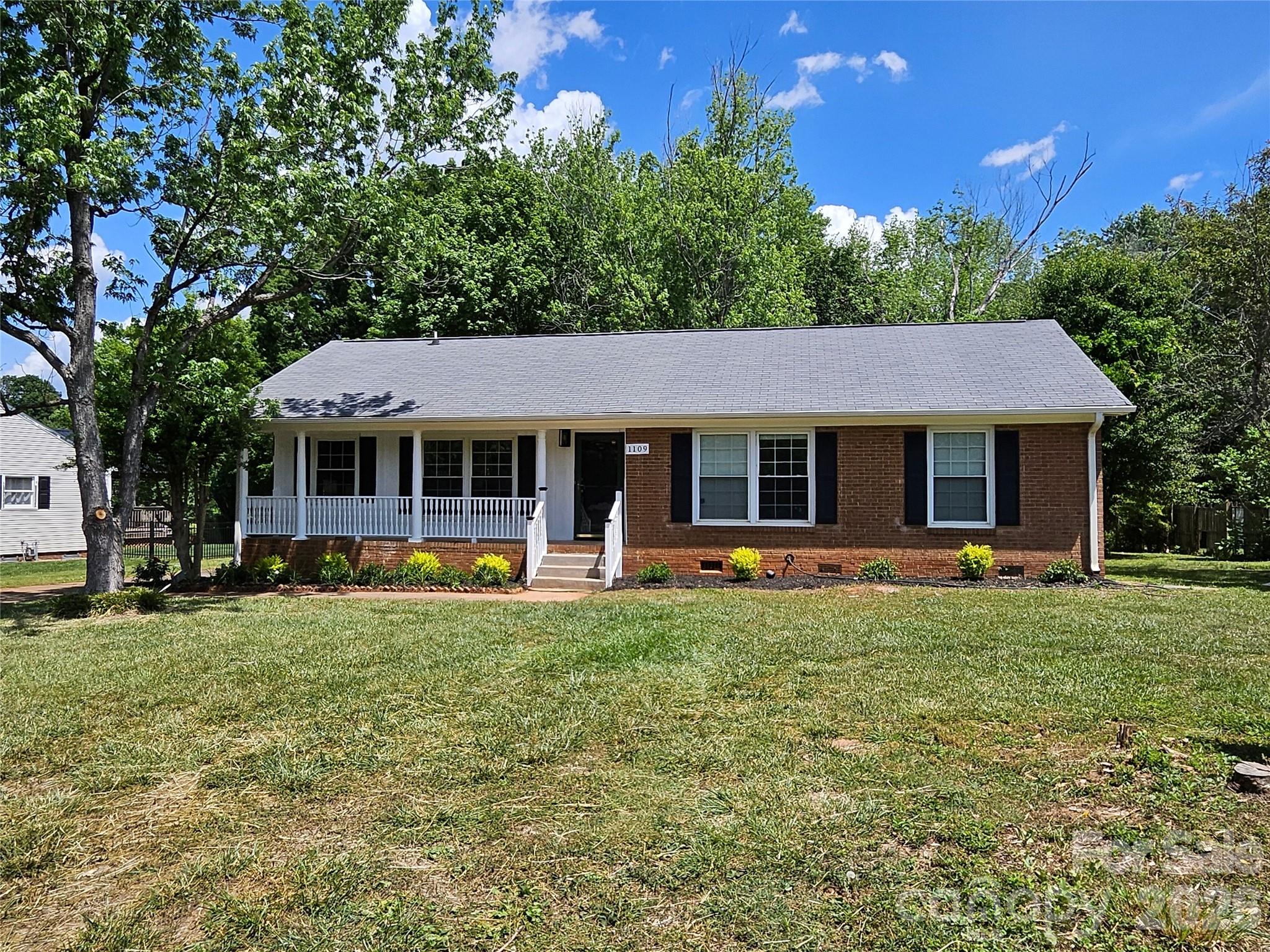 Photo 2 of 1109 Reid Harkey Road, Matthews, NC