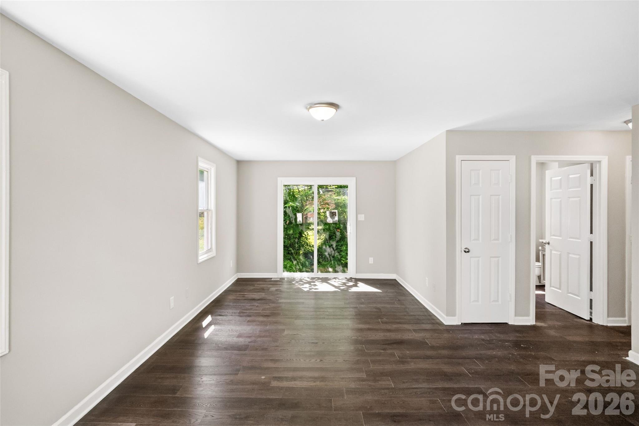 Photo 4 of 5516 Ilford Street, Charlotte, NC