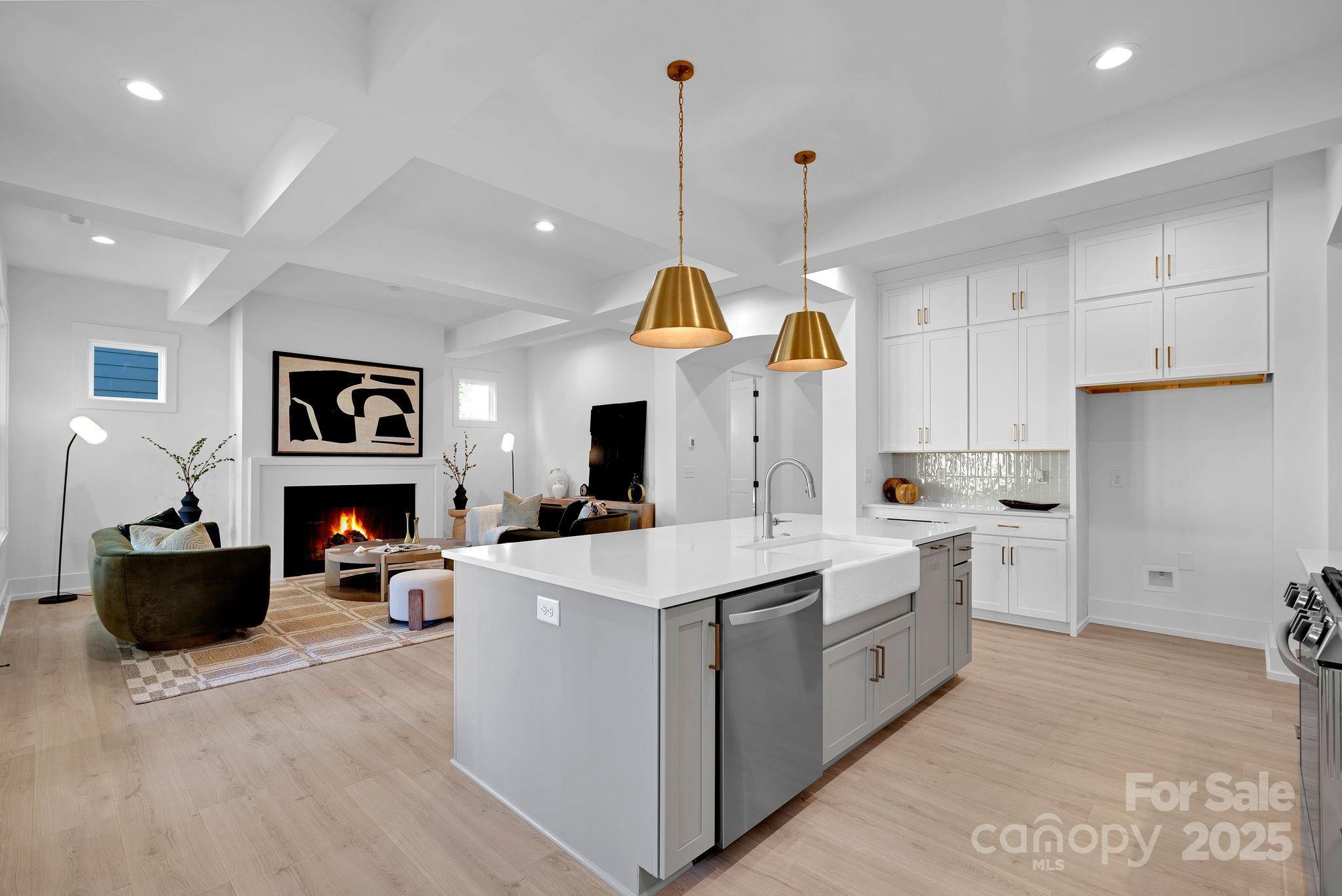 Photo 8 of 2820 Springway Drive, Charlotte, NC