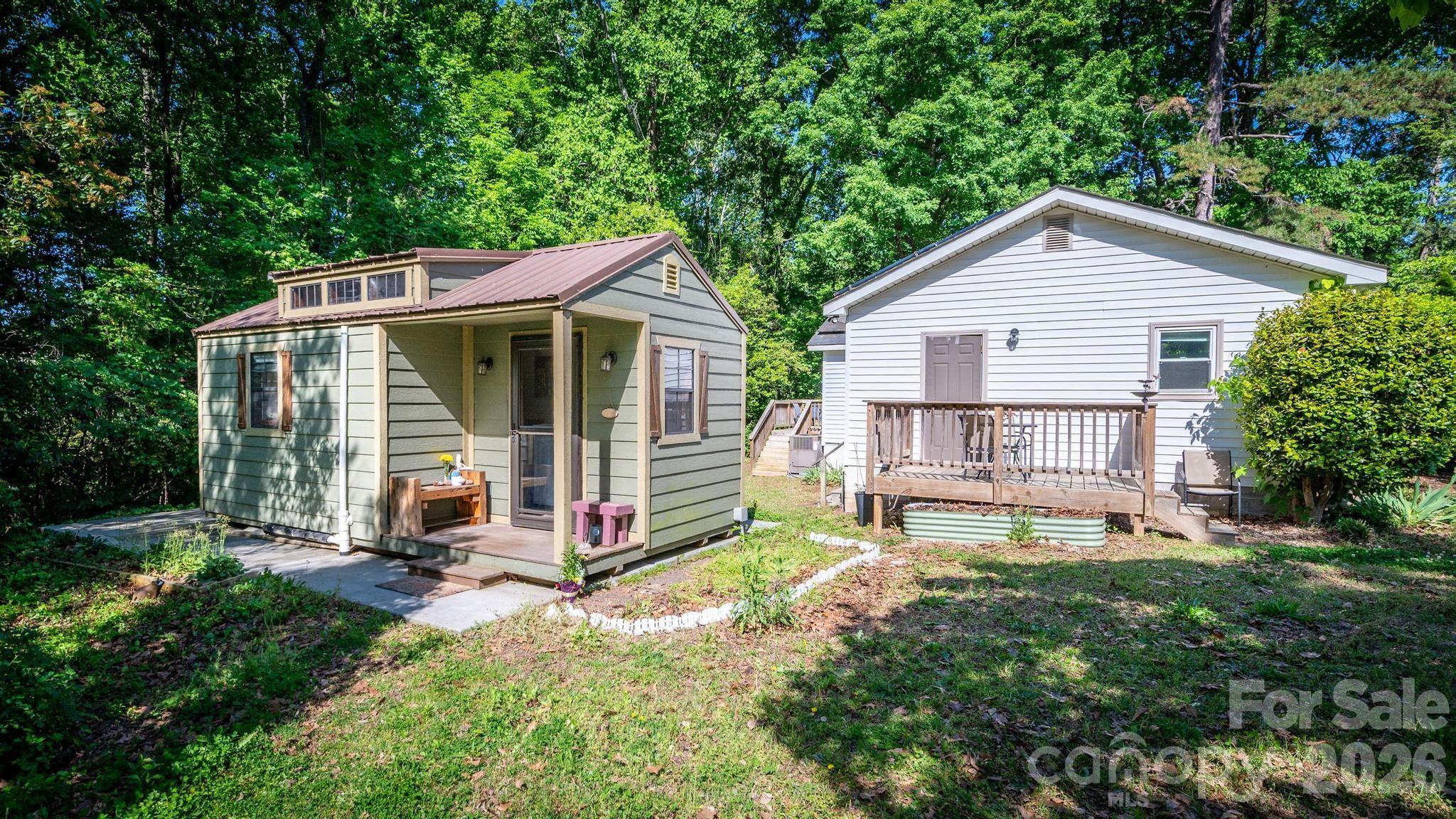 Photo 16 of 3828 Oakwood Road, Charlotte, NC