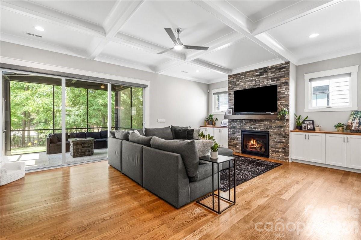 Photo 13 of 14125 Shelburne Village Drive, Charlotte, NC