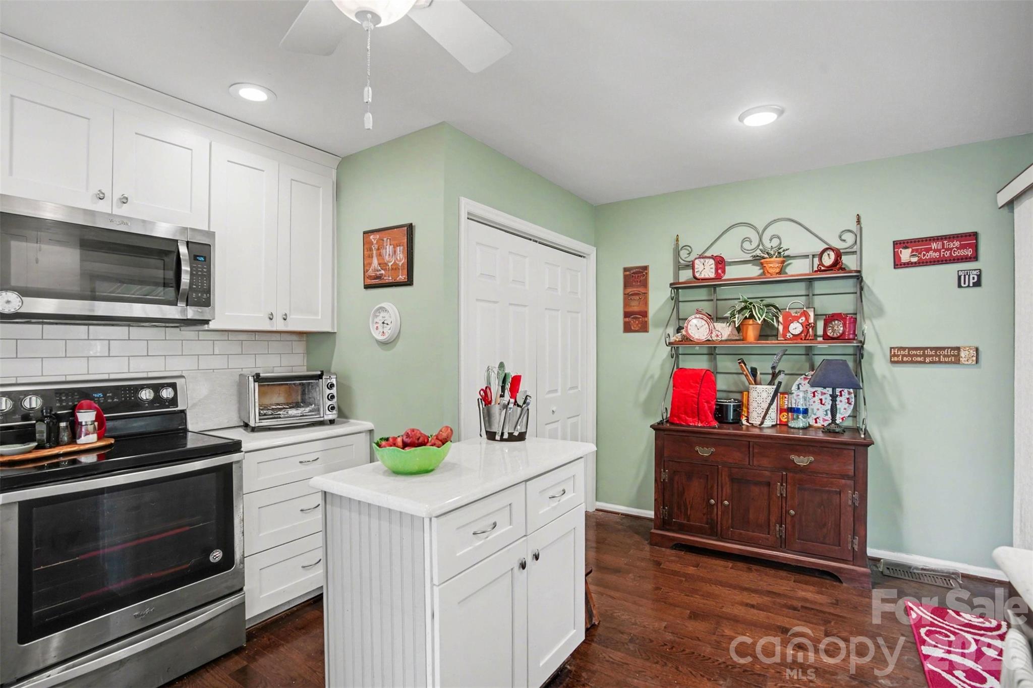 Photo 10 of 8968 St Croix Lane, Charlotte, NC