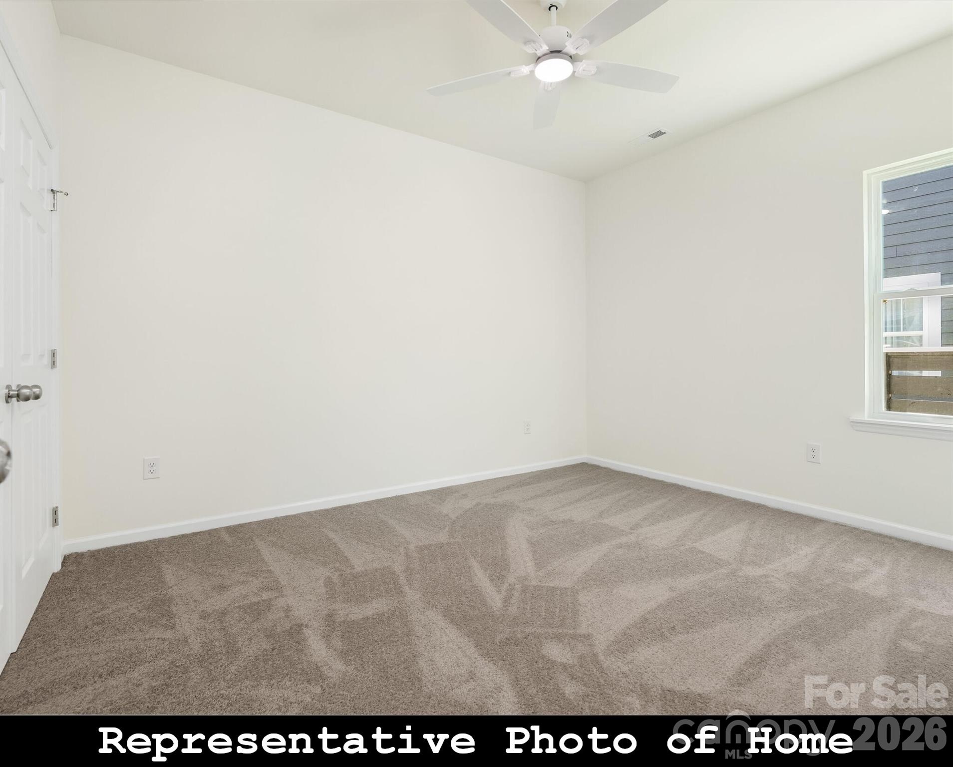 Photo 10 of 962 S Hoskins Road, Charlotte, NC