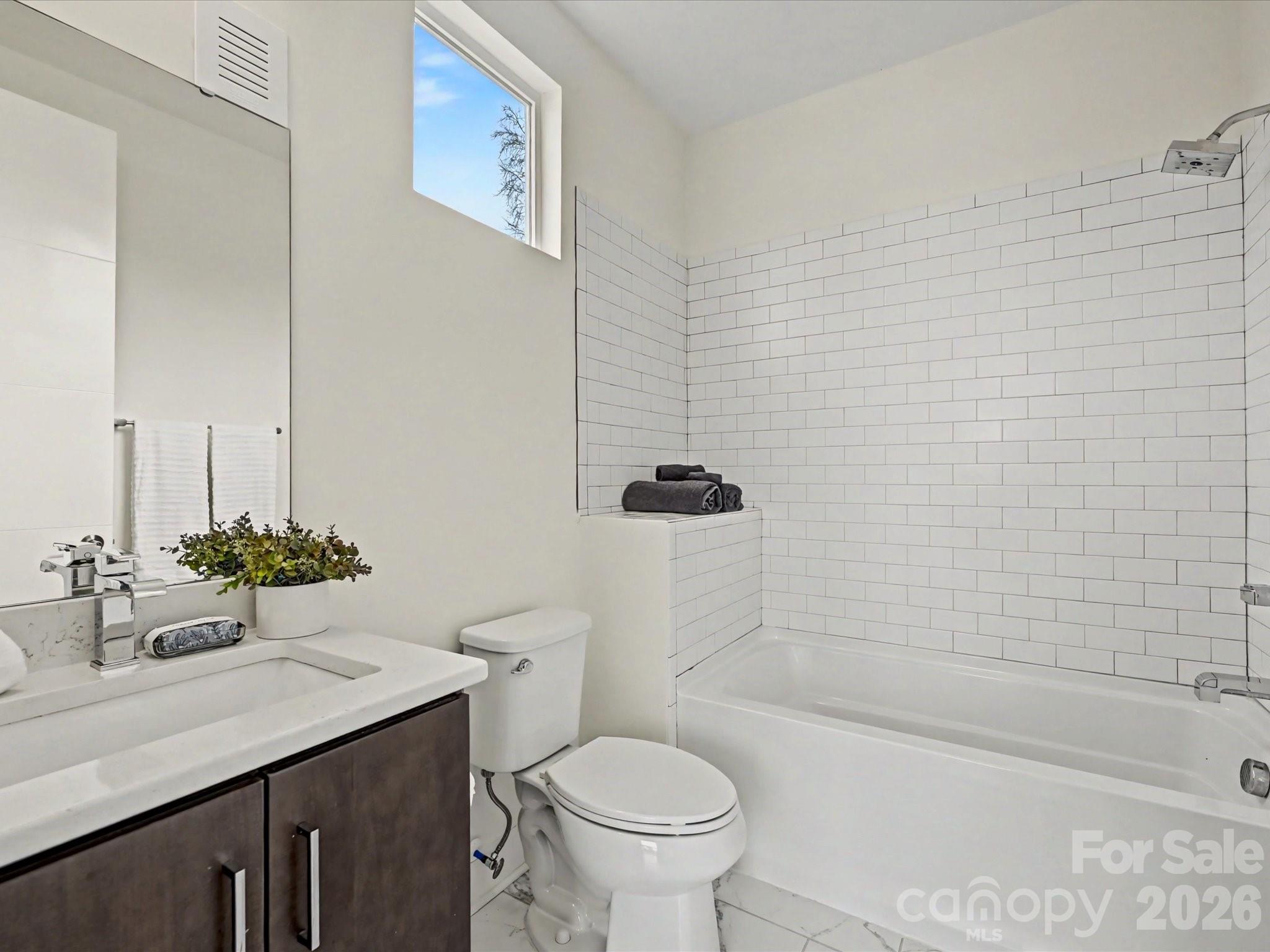 139 S Bruns Avenue, Charlotte, NC - photo 22 of 34