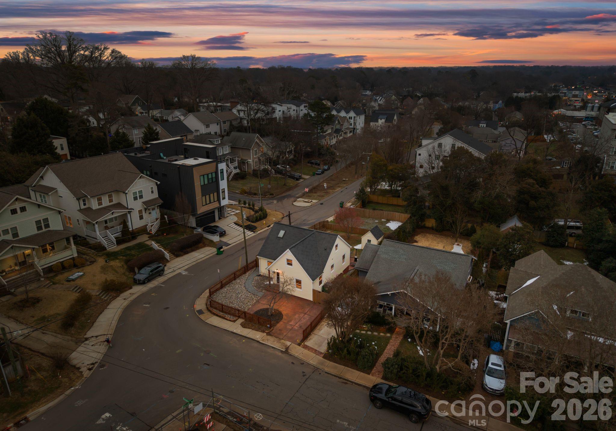 Photo 3 of 1424 Nandina Street, Charlotte, NC