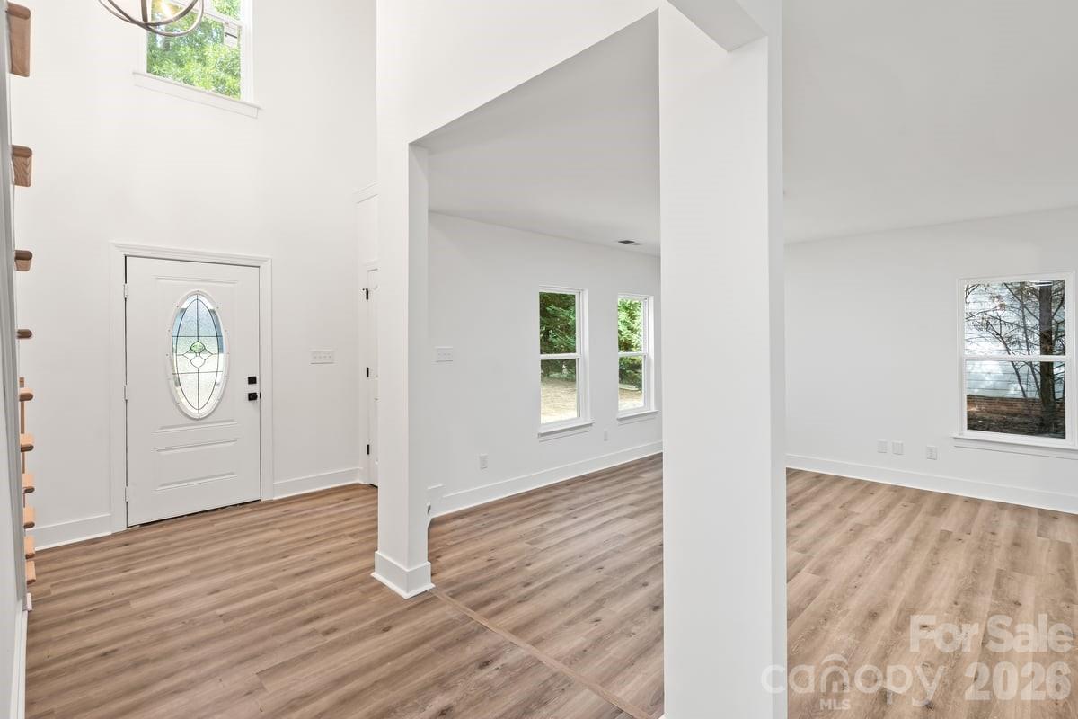 Photo 6 of 2033 Colony Hill Drive, Charlotte, NC