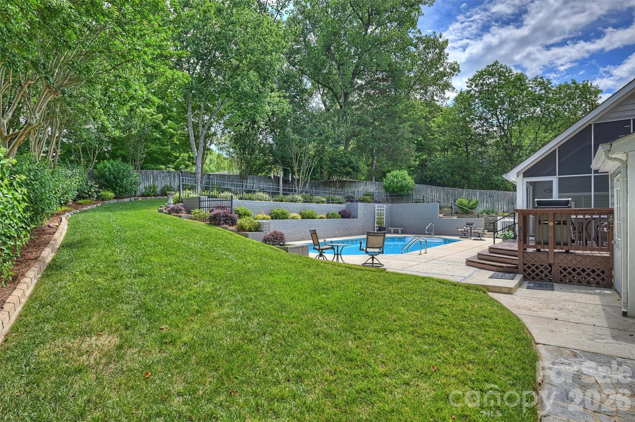 Photo 38 of 4013 Bridgewood Lane, Charlotte, NC