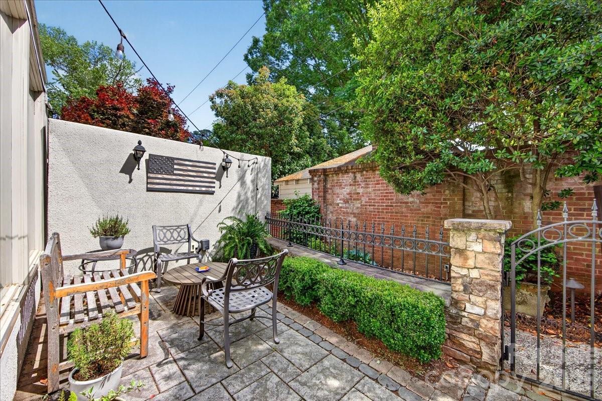 202 Perrin Place, Charlotte, NC - photo 37 of 39
