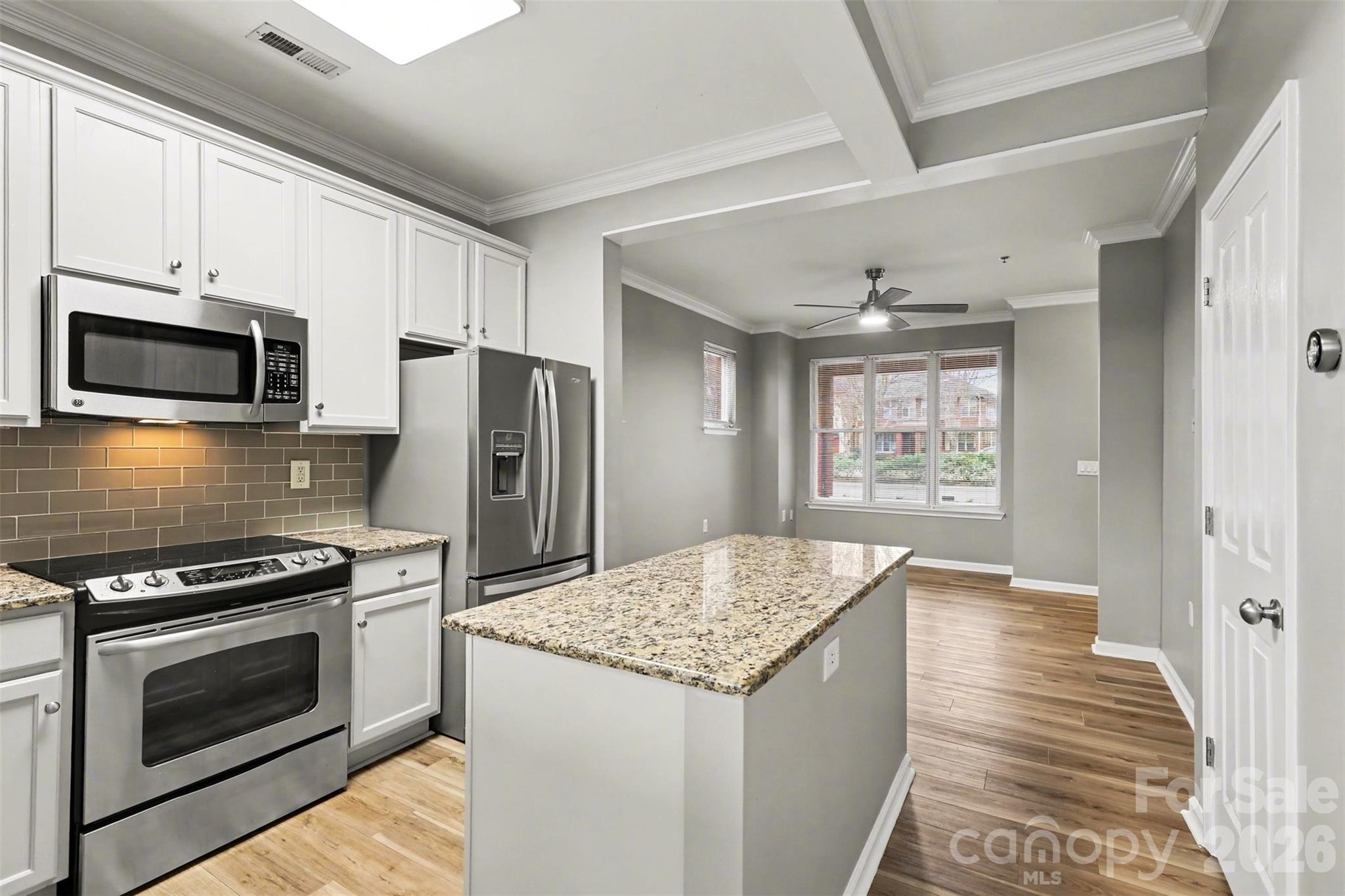 Photo 13 of 526 E 9th Street, Charlotte, NC