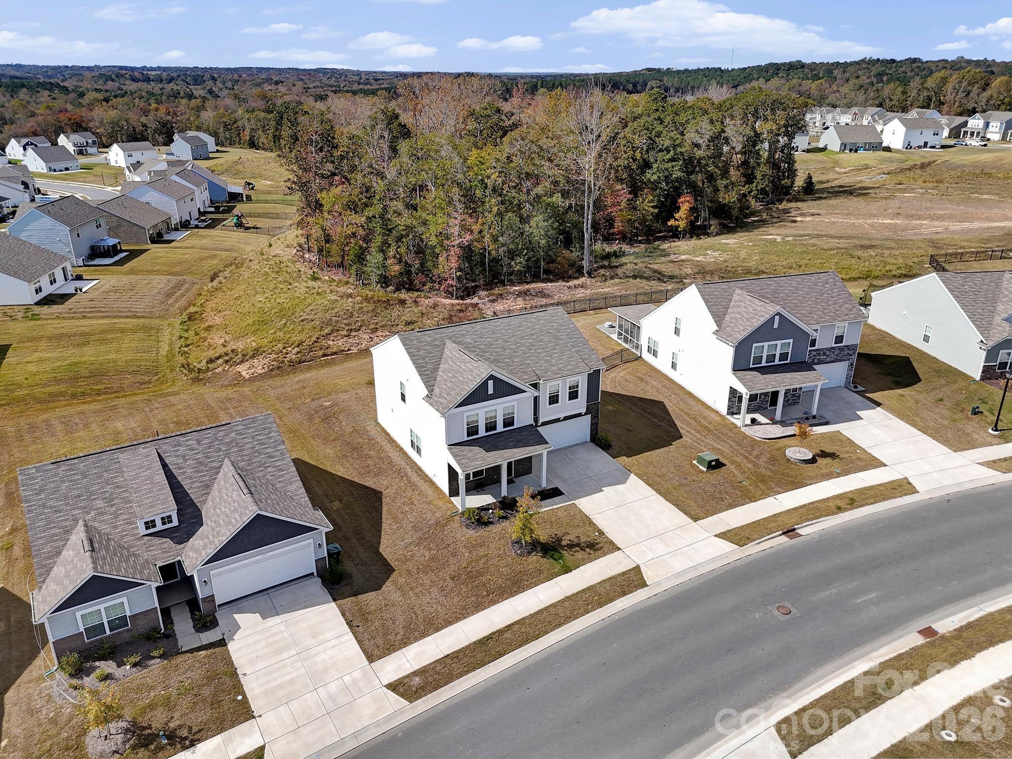 657 Mile Creek Road, Edgemoor, SC - photo 4 of 41