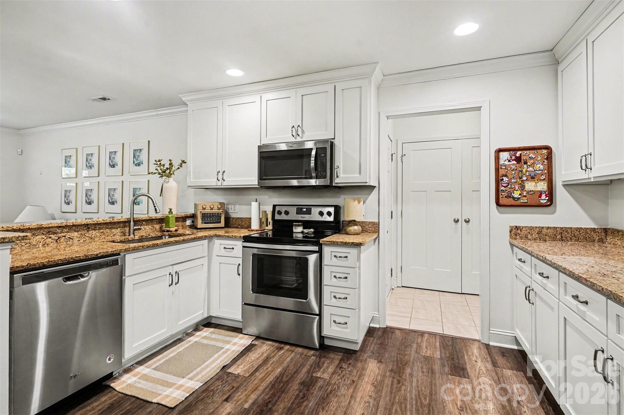 7250 Empire Drive, Mount Pleasant, NC - photo 7 of 30