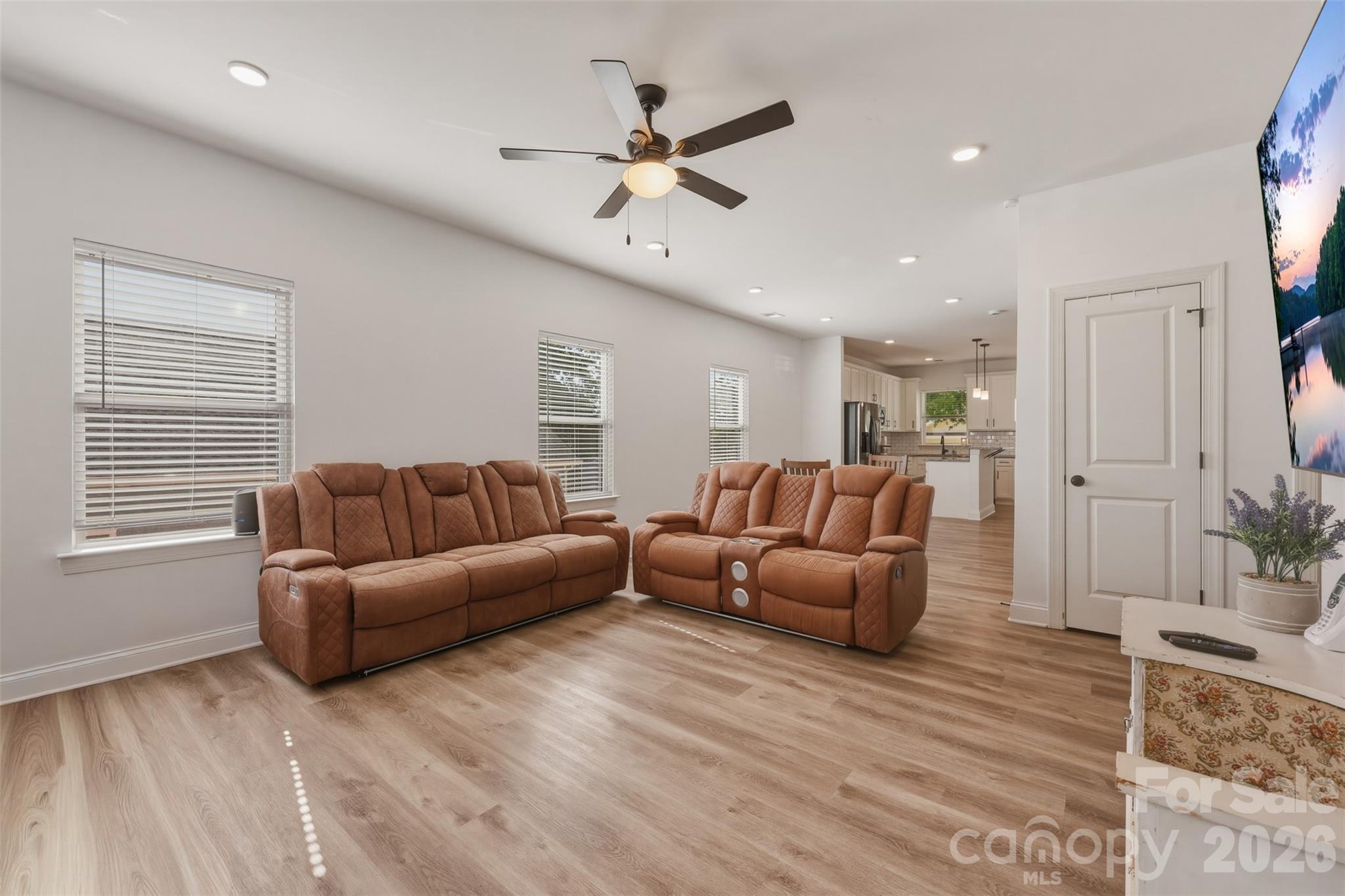 Photo 4 of 701 E 3rd Avenue, Gastonia, NC