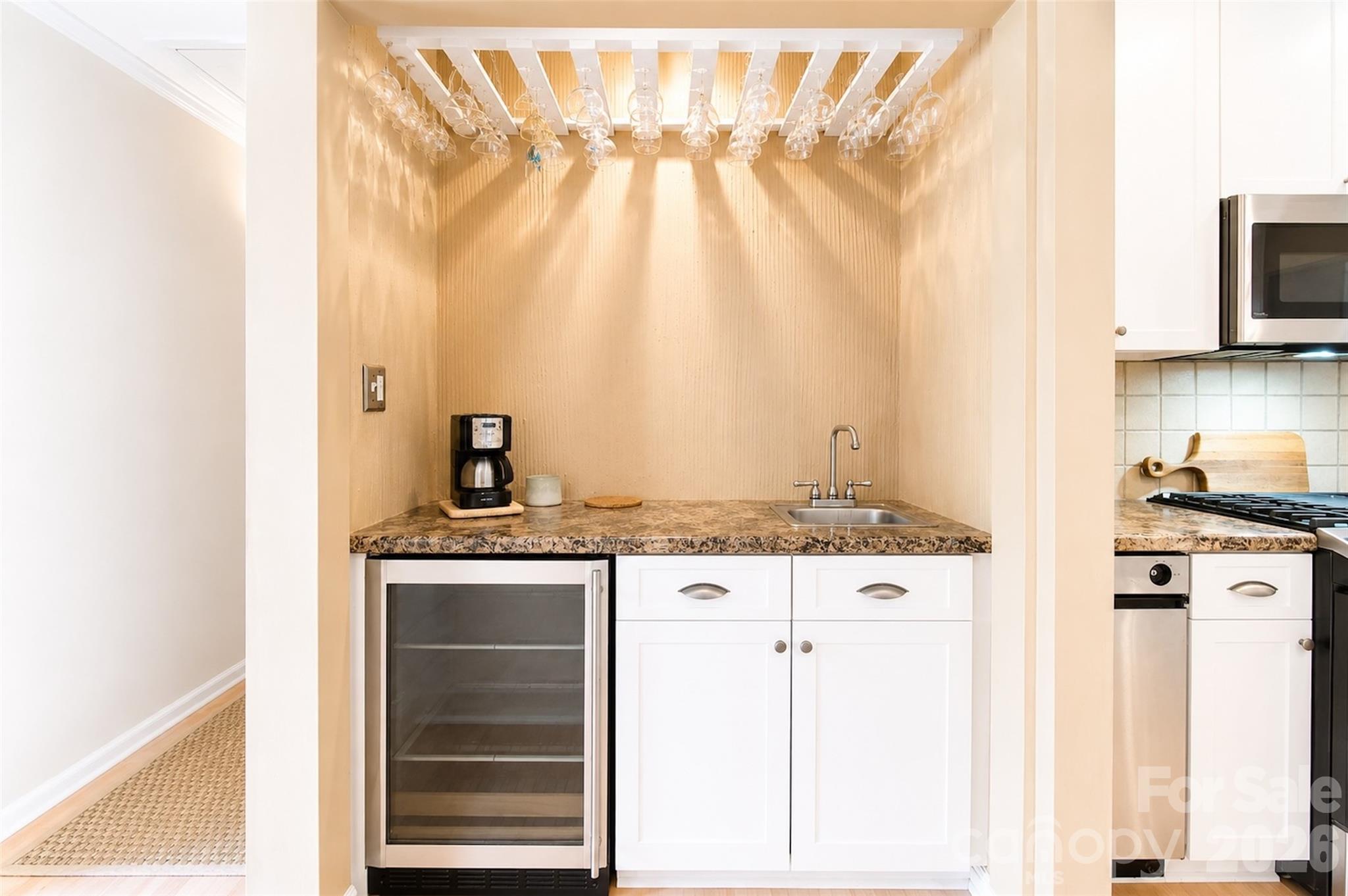 Photo 11 of 7904 Saddleview Court, Charlotte, NC