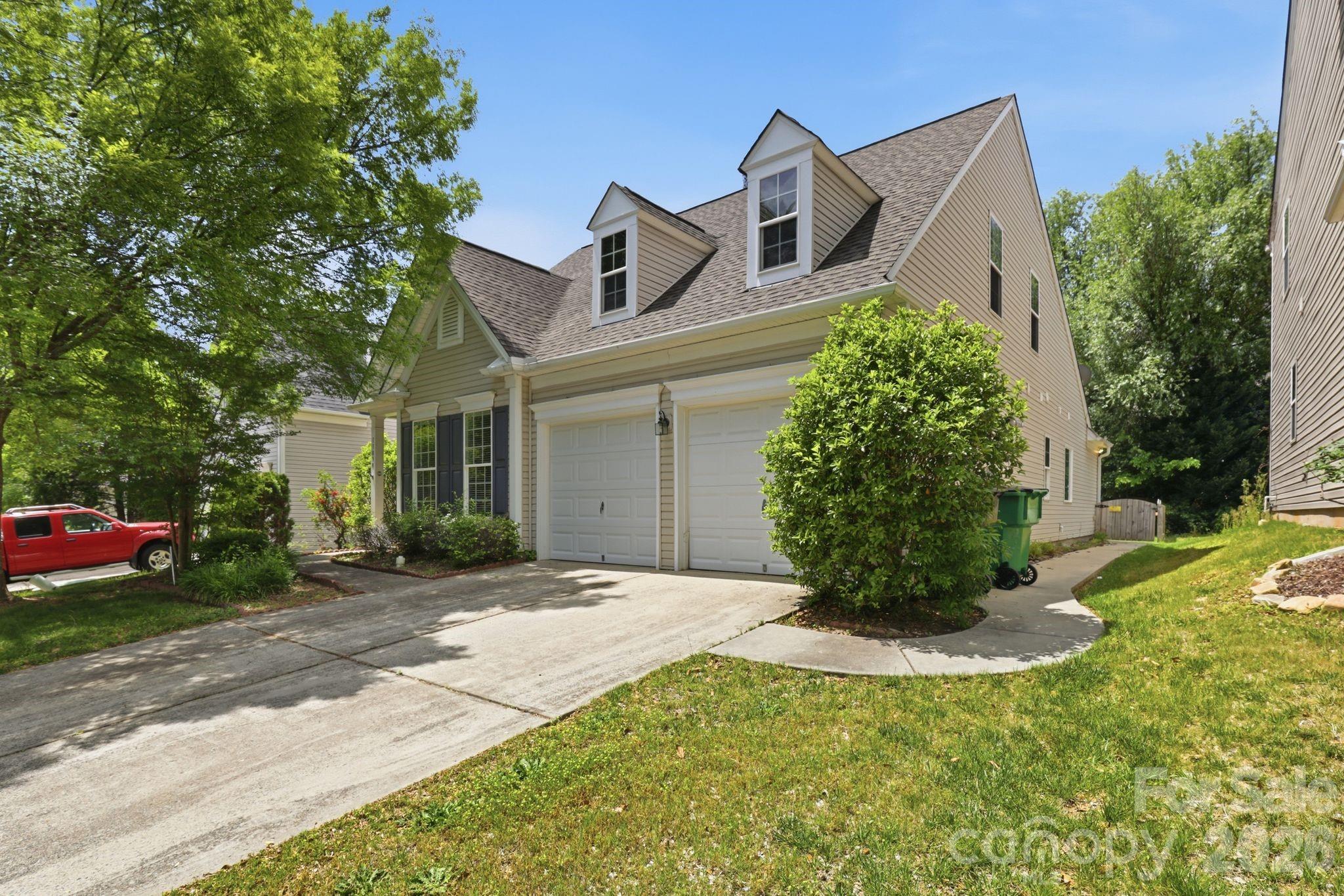 Photo 2 of 11030 Holm Oak Place, Charlotte, NC