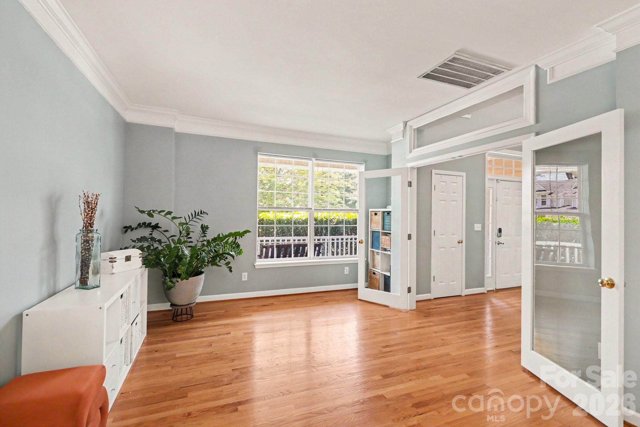 Photo 8 of 5604 Edgeweir Court, Charlotte, NC