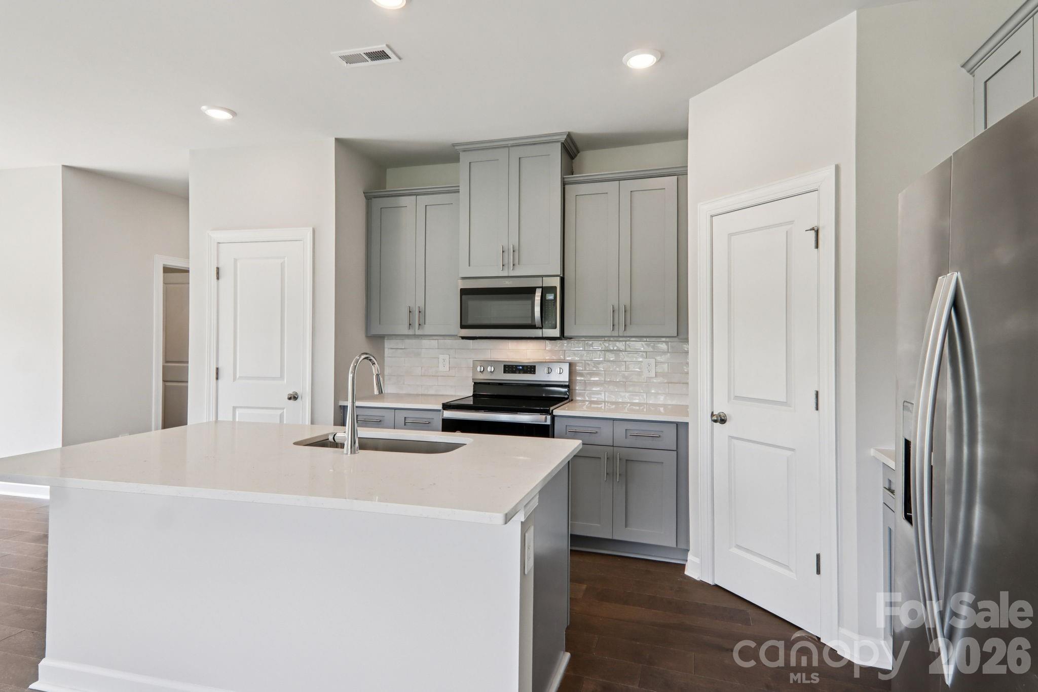 Photo 3 of 9029 Foggy Brook Loop, Charlotte, NC