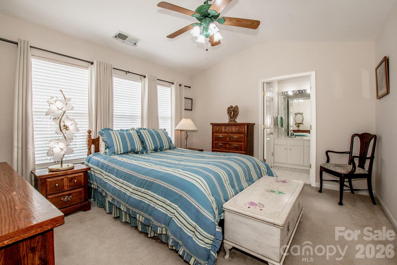 Photo 9 of 3233 Mannington Drive, Charlotte, NC