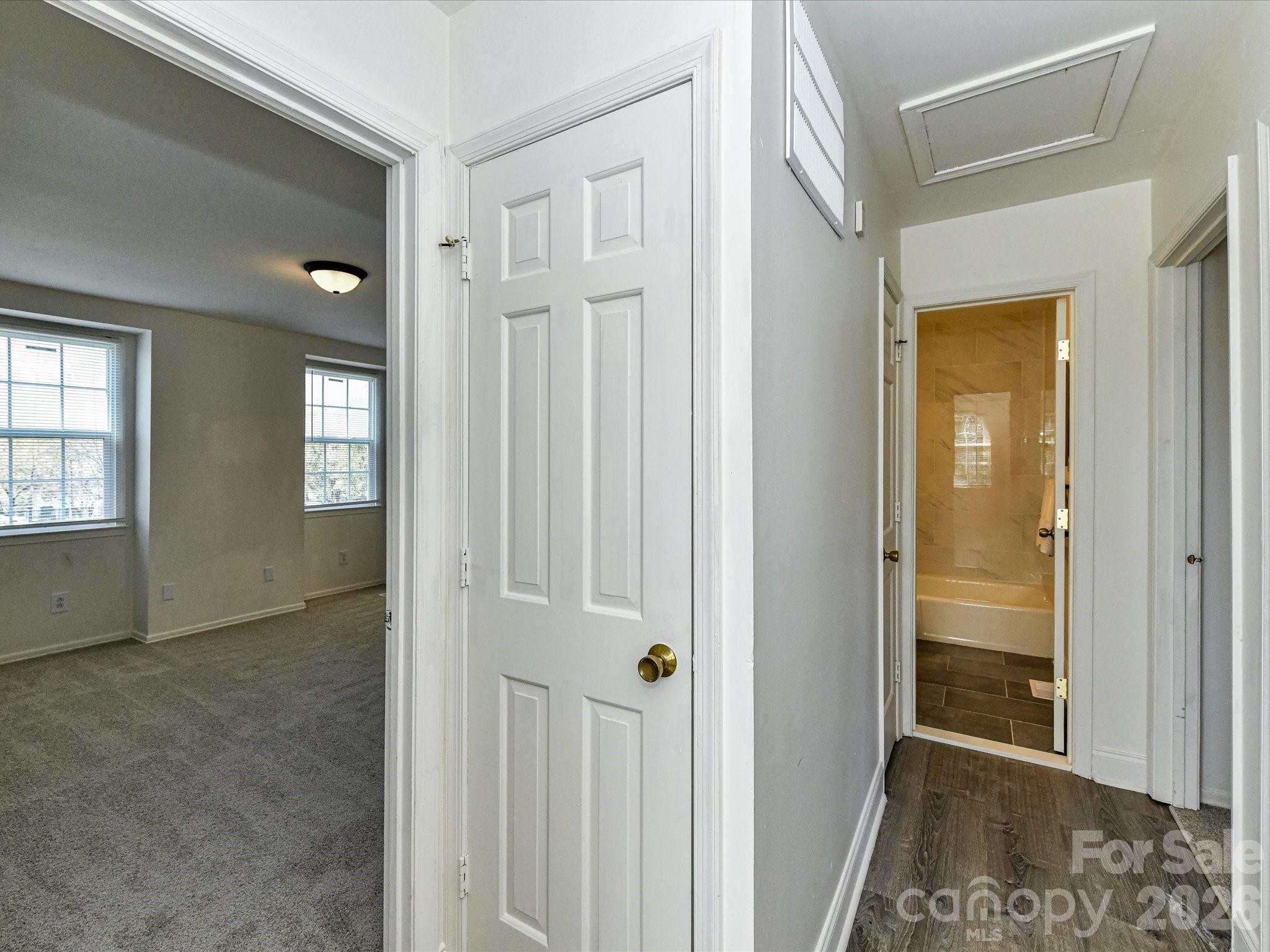Photo 22 of 8322 Knights Bridge Road, Charlotte, NC