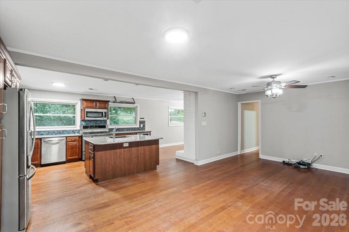 Photo 9 of 7328 Everett Drive, Charlotte, NC