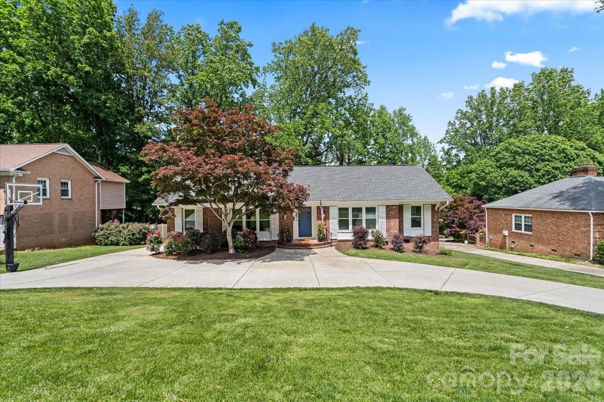 Photo 3 of 3741 Riverbend Road, Charlotte, NC