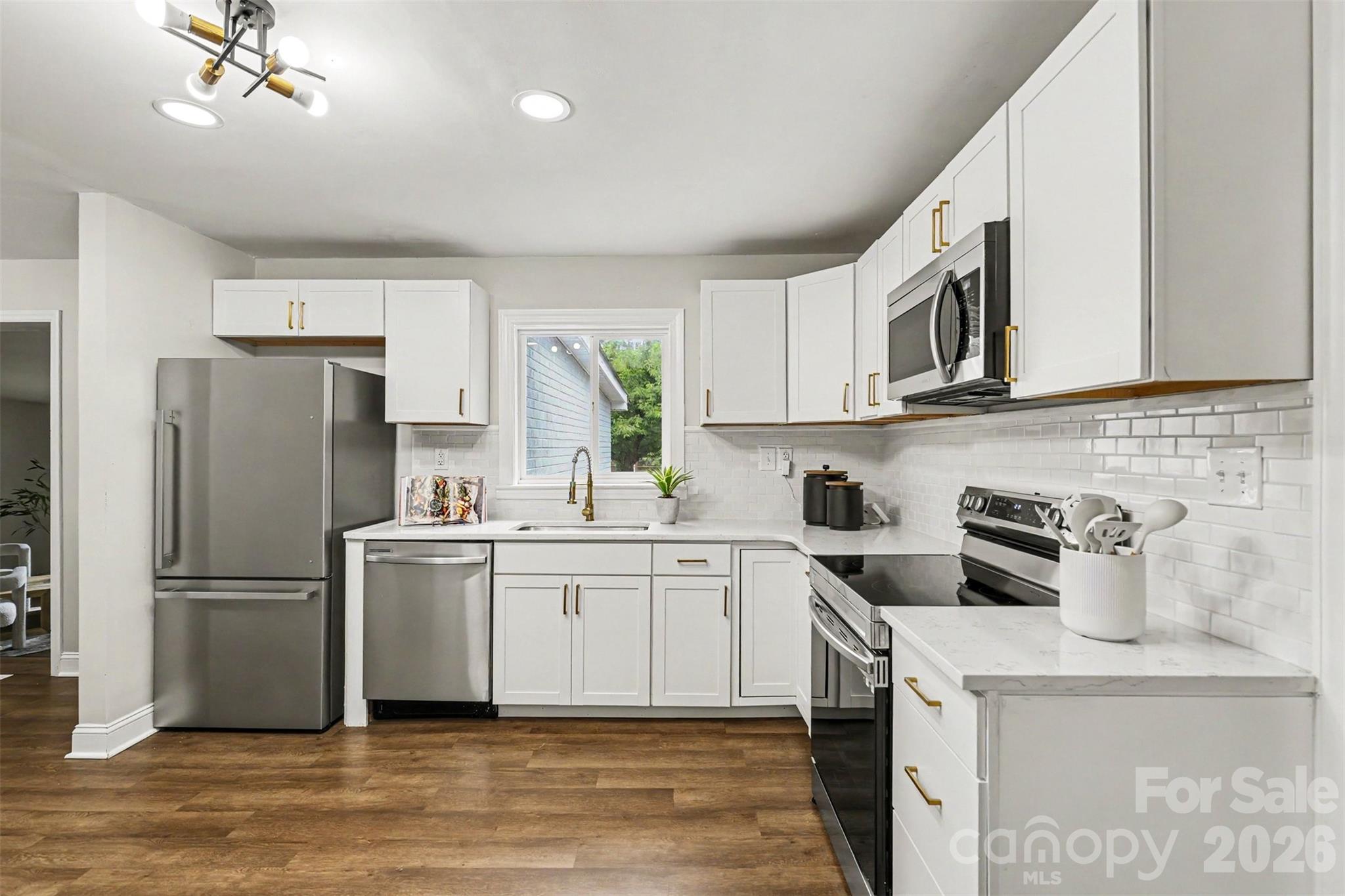 3430 Meredith Avenue, Charlotte, NC - photo 8 of 21