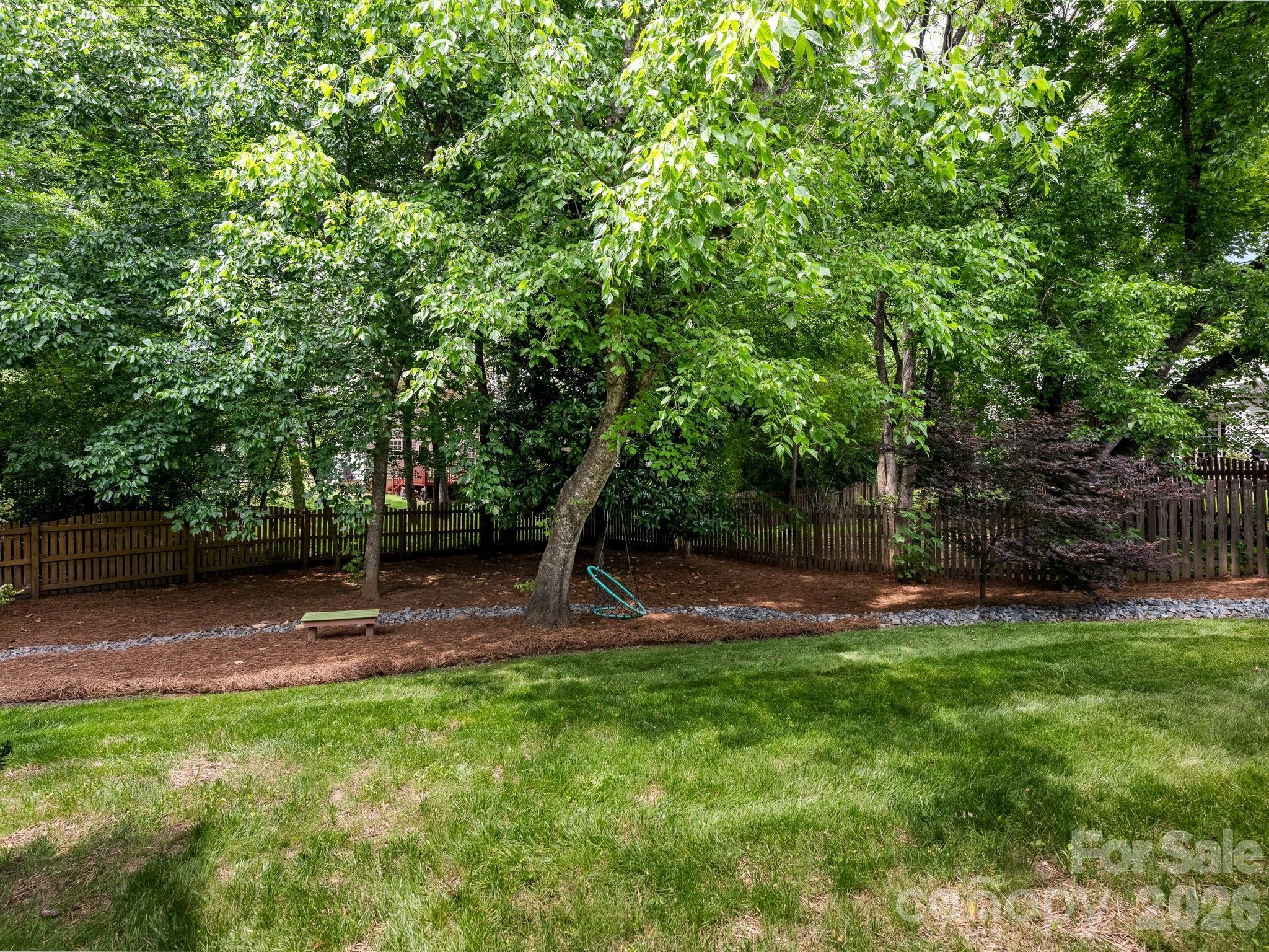 Photo 31 of 6807 Guinevere Drive, Charlotte, NC