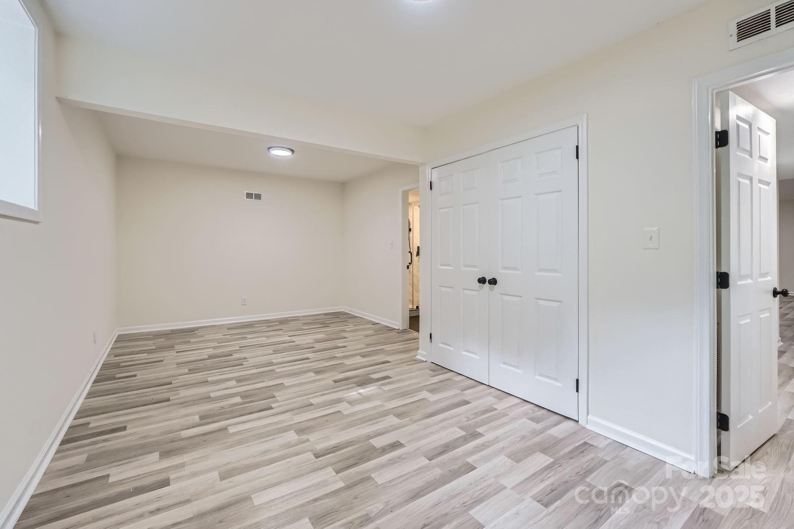 1224 E Woodlawn Road, Charlotte, NC - photo 28 of 48