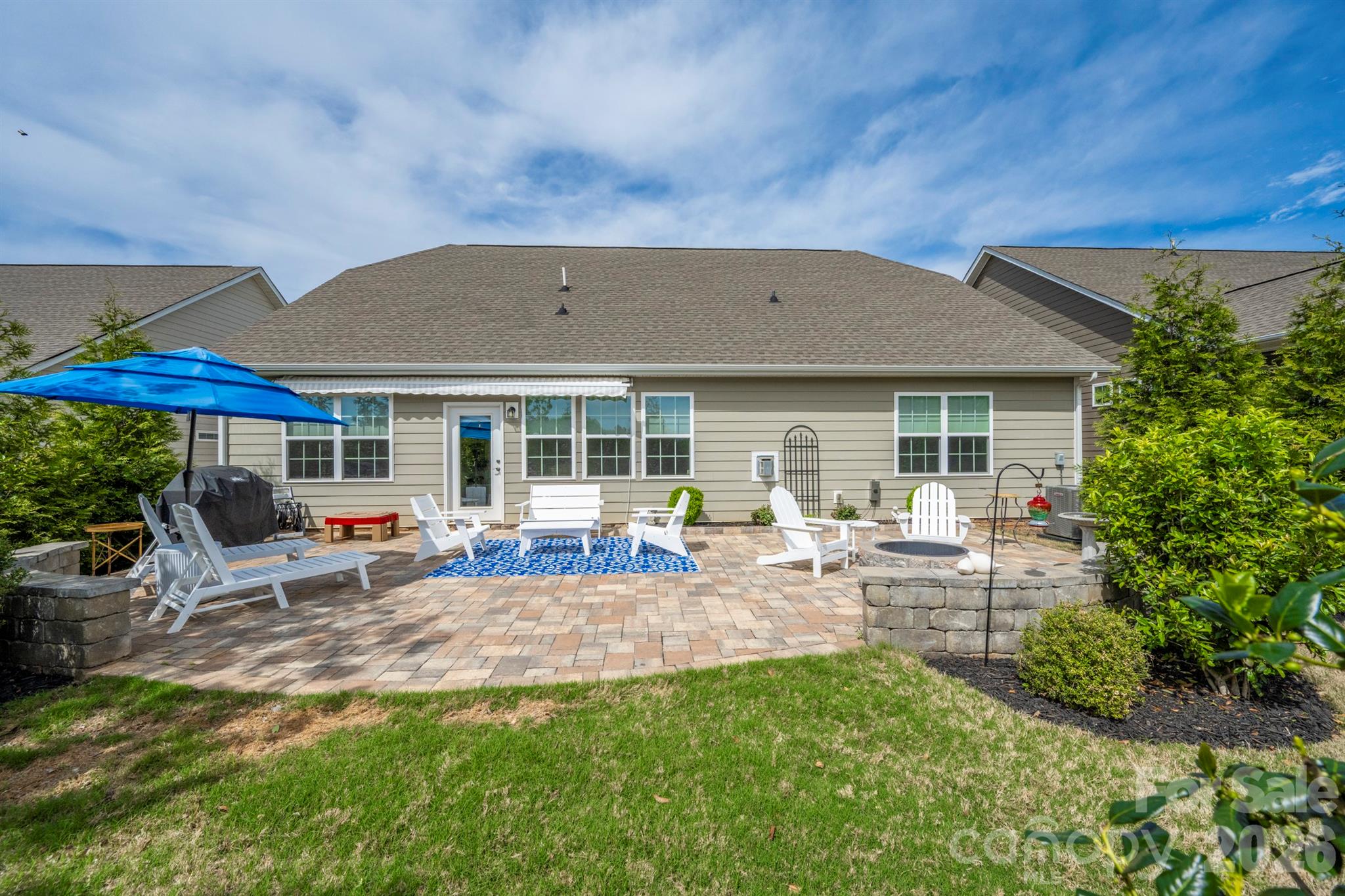 1228 Dali Boulevard, Mount Holly, NC - photo 4 of 48