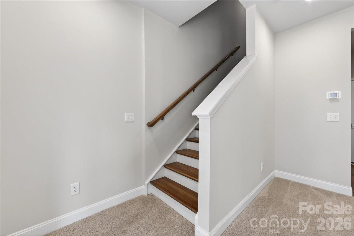 Photo 4 of 7929 Cedarsmith Court, Charlotte, NC