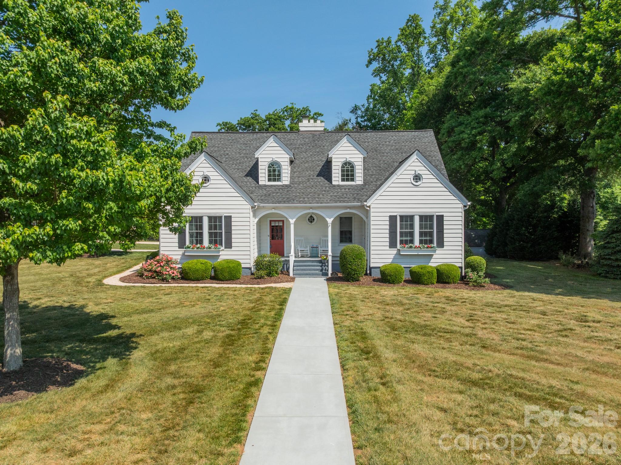 27 Circle Drive, Belmont, NC - photo 3 of 48